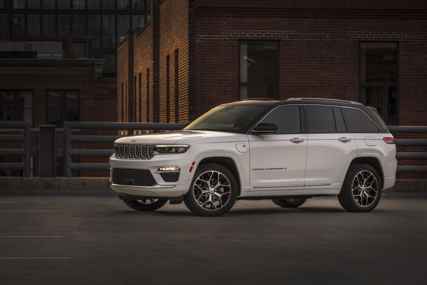 Jeep Grand Cherokee V (WL) 2.0 Turbo (381 Hp) 4xe 4WD eTorque